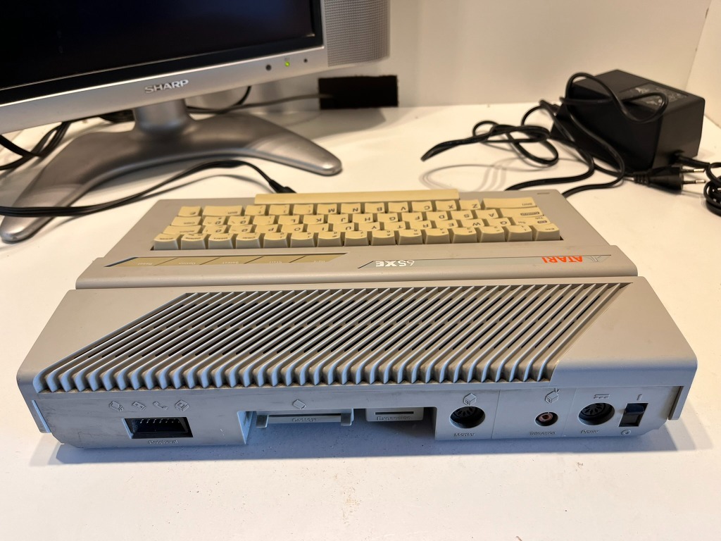 Komputer Atari 65XE KOMPLET gotowy do grania | Katowice | Kup teraz na ...