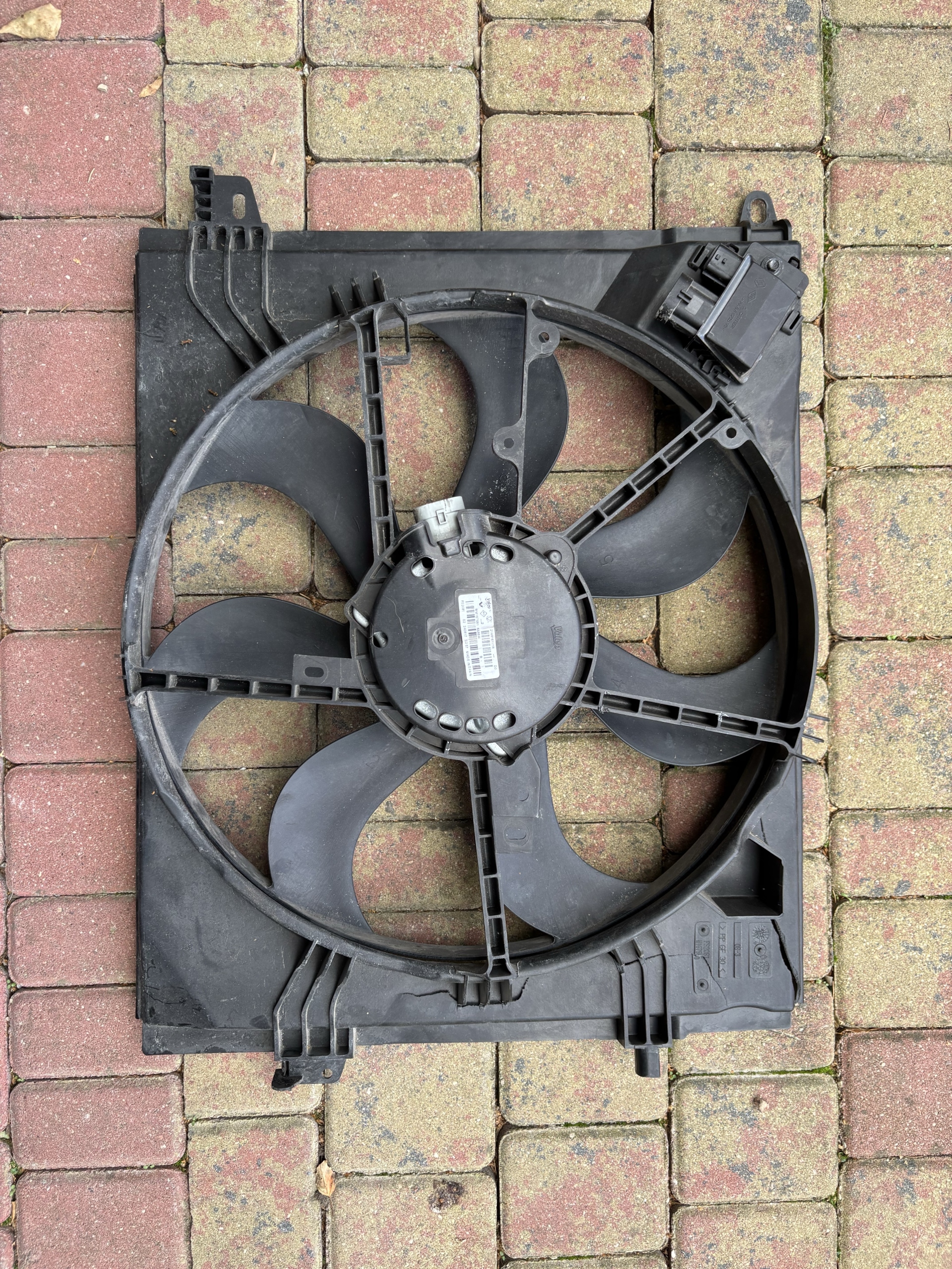 Wentylator obudowa wentylatora Renault Megane IV 1 6 TCE GT 214816117R ...