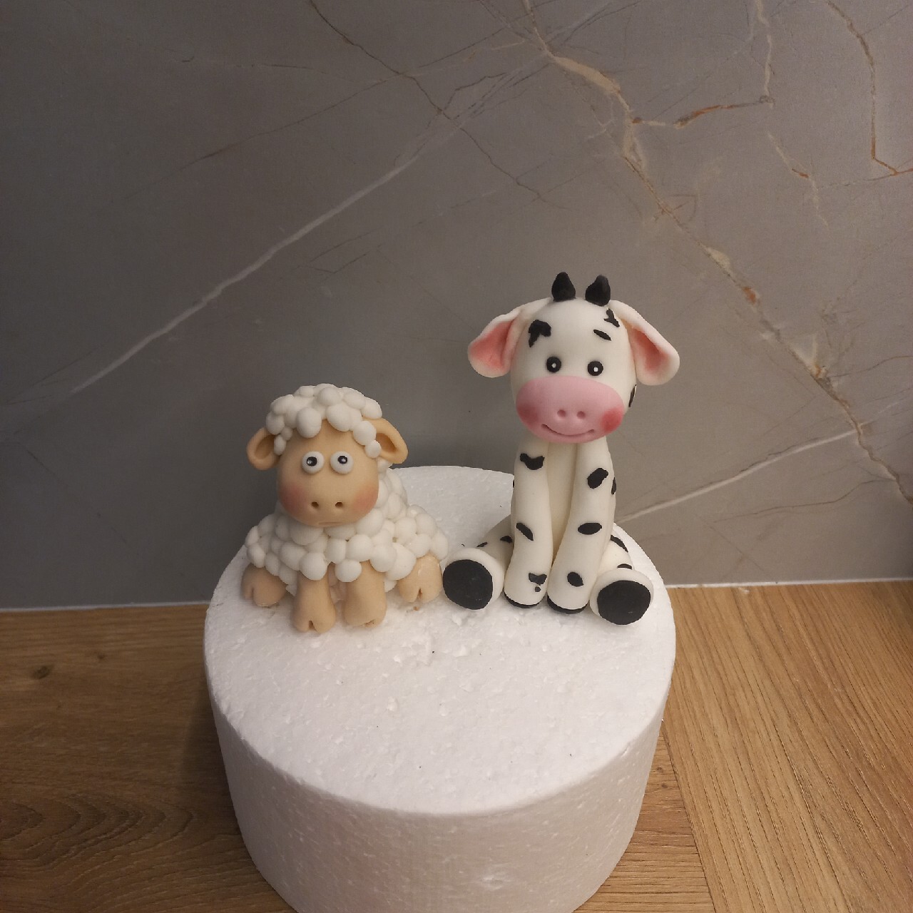 Figurki na tort krowa owieczka | Bronisze | Kup teraz na Allegro Lokalnie
