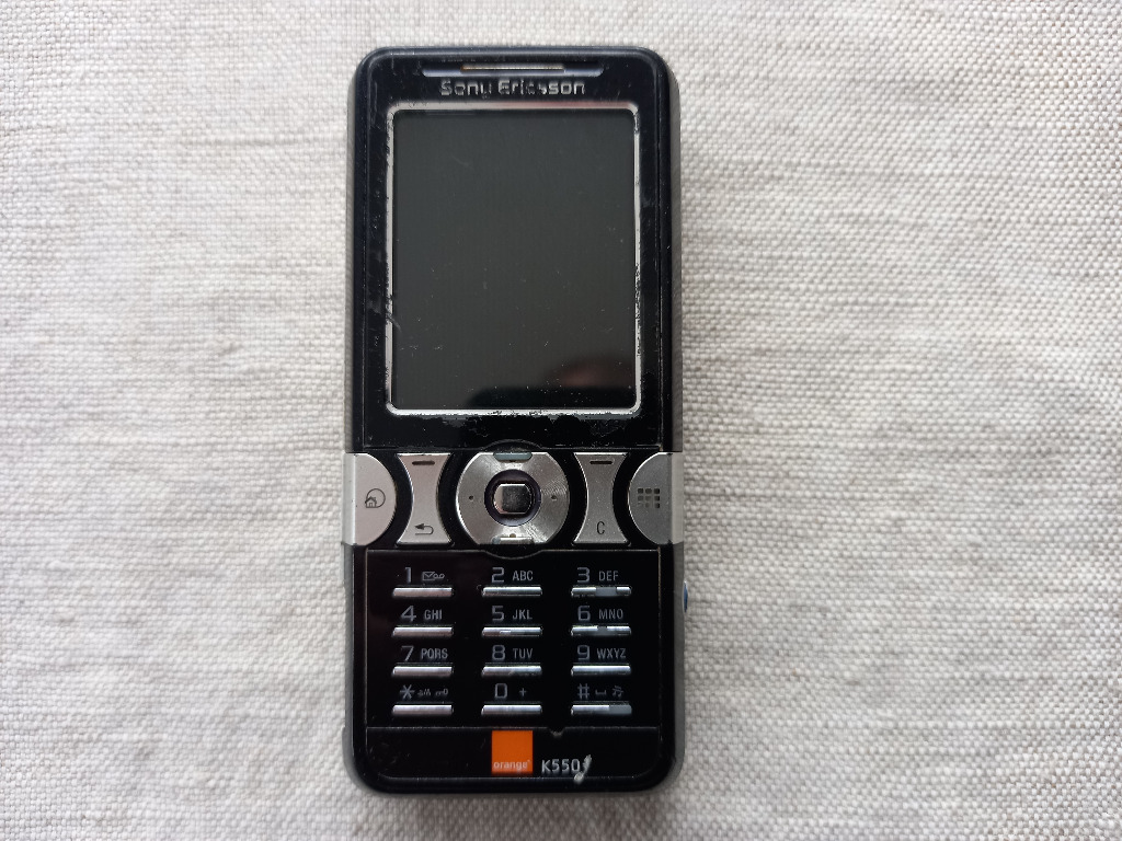 Sony Ericsson K 550i w Najlepsze smartfony i telefony komórkowe 2024 ...