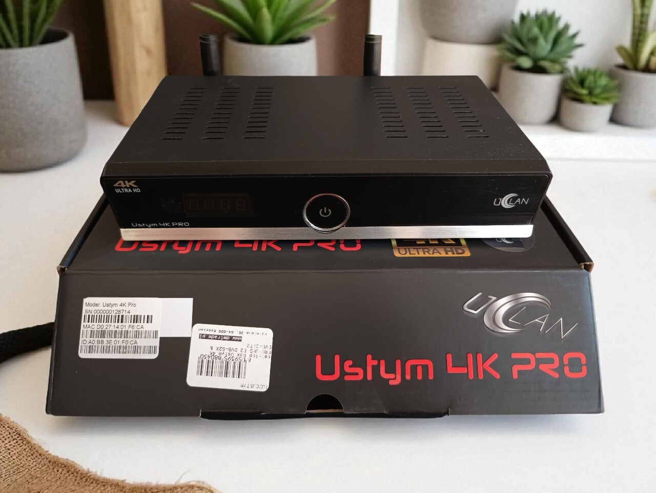 Dekoder satelitarny ustnym 4k pro ultra HD Dual boot combo top box ...