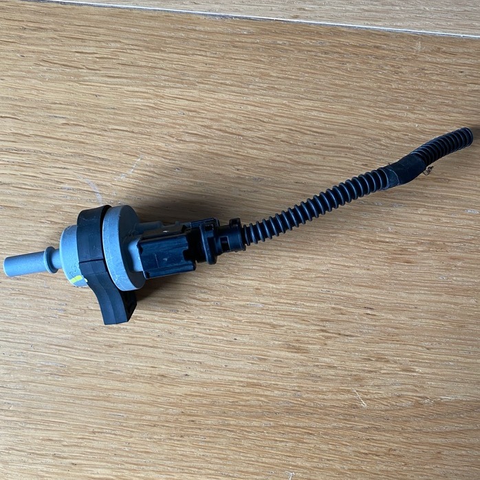 ZAWÓR CZUJNIK PODCIŚNIENIA 9802009480 1 2B C3 208 | Konin | Kup teraz ...