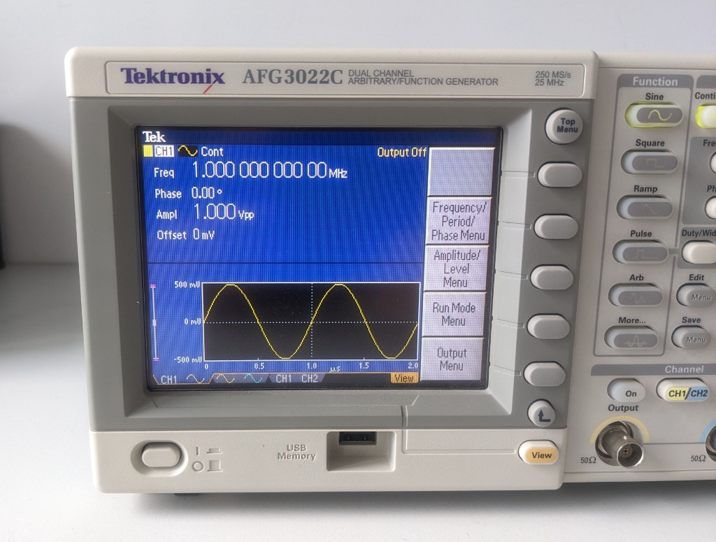 Generator funkcyjny Tektronix AFG3022C VAT | Gdańsk | Ogłoszenie na ...