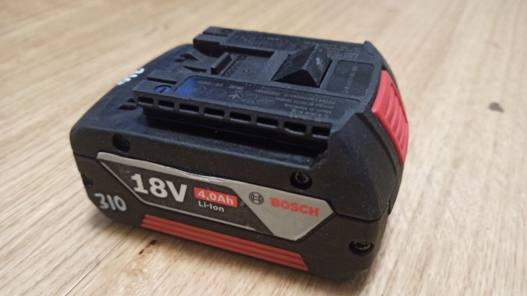 Akumulator Bosch Profeonal 18V 4 0Ah GBA LiIon Sprawny | Wrocław | Kup ...