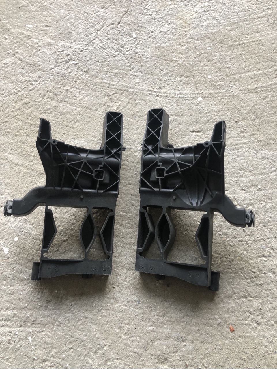 Ślizgi lampy audi A6 c7 4G8805607A 4G8805608A | Śrem | Kup teraz na ...