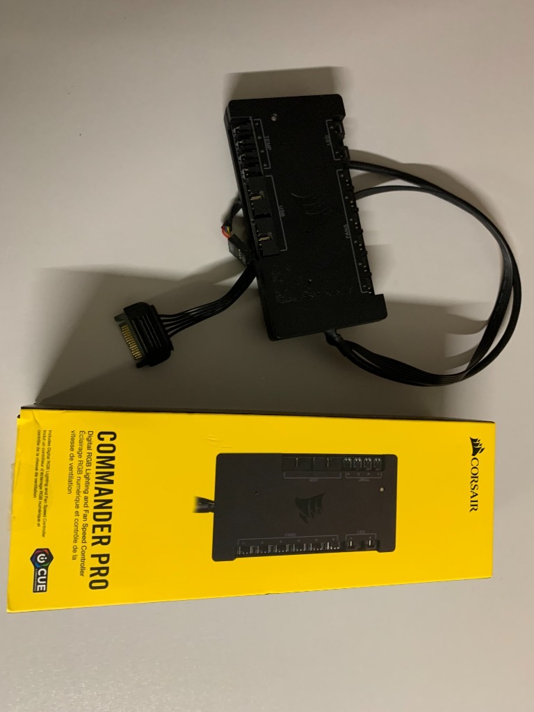 Kontroler wentylatorów HUB Corsair Commander PRO | Warszawa | Kup teraz ...