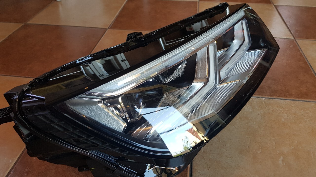 Reflektor full led Audi Q5 prawy | Ziemięcice | Ogłoszenie na Allegro ...