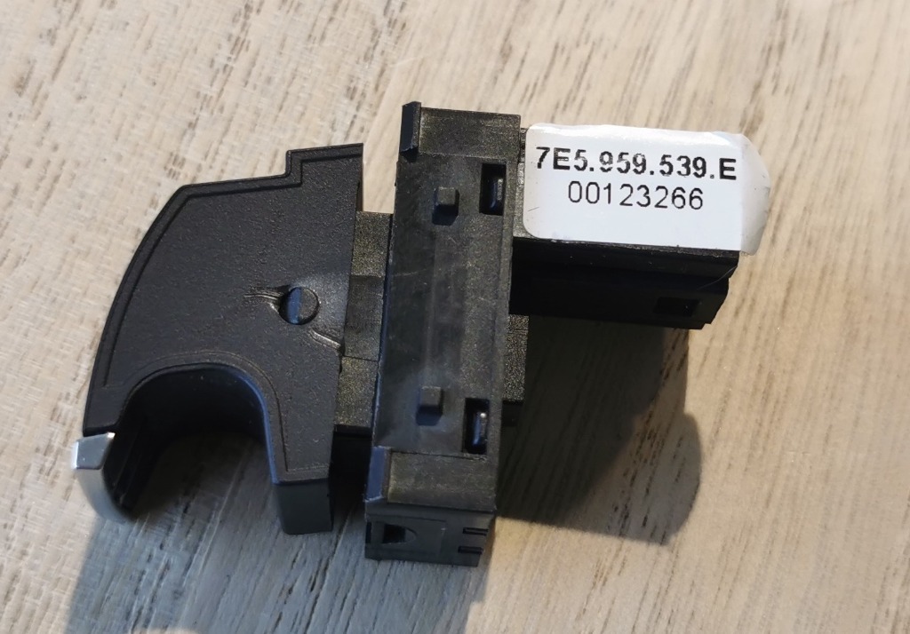 7P6959855A PRZEŁĄCZNIK PRZYCISK SZYBY VW | Kraków | Kup teraz na ...