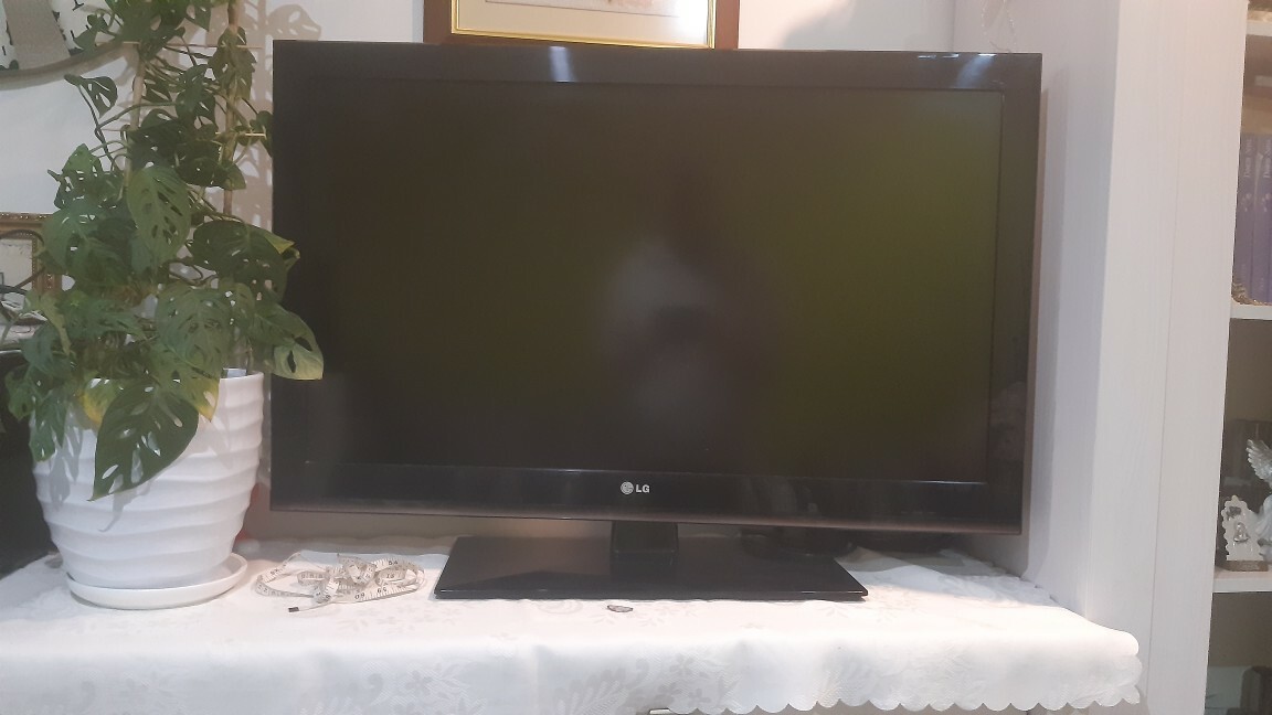 Telewizor LG 37 cali LK450 | Sanok | Ogłoszenie na Allegro Lokalnie