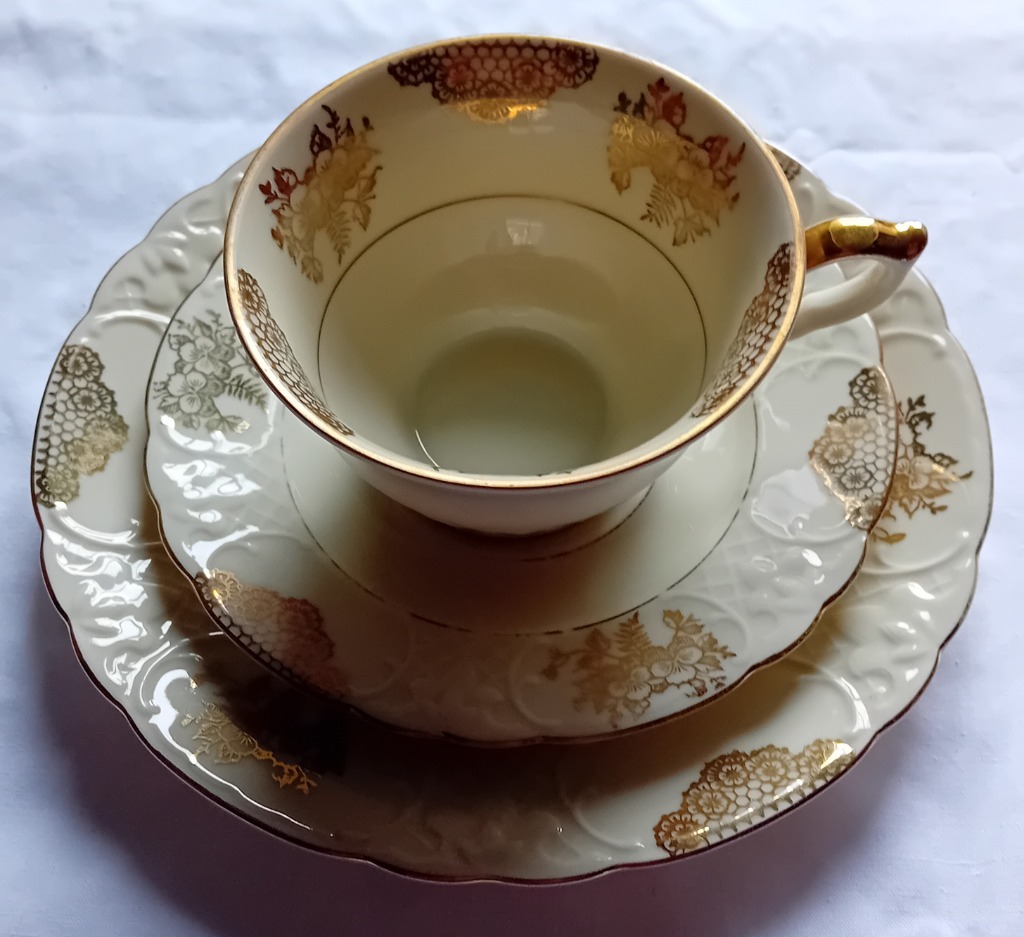 ! Filiżanka ! Kahla - Porcelana antyczna - Allegro.pl