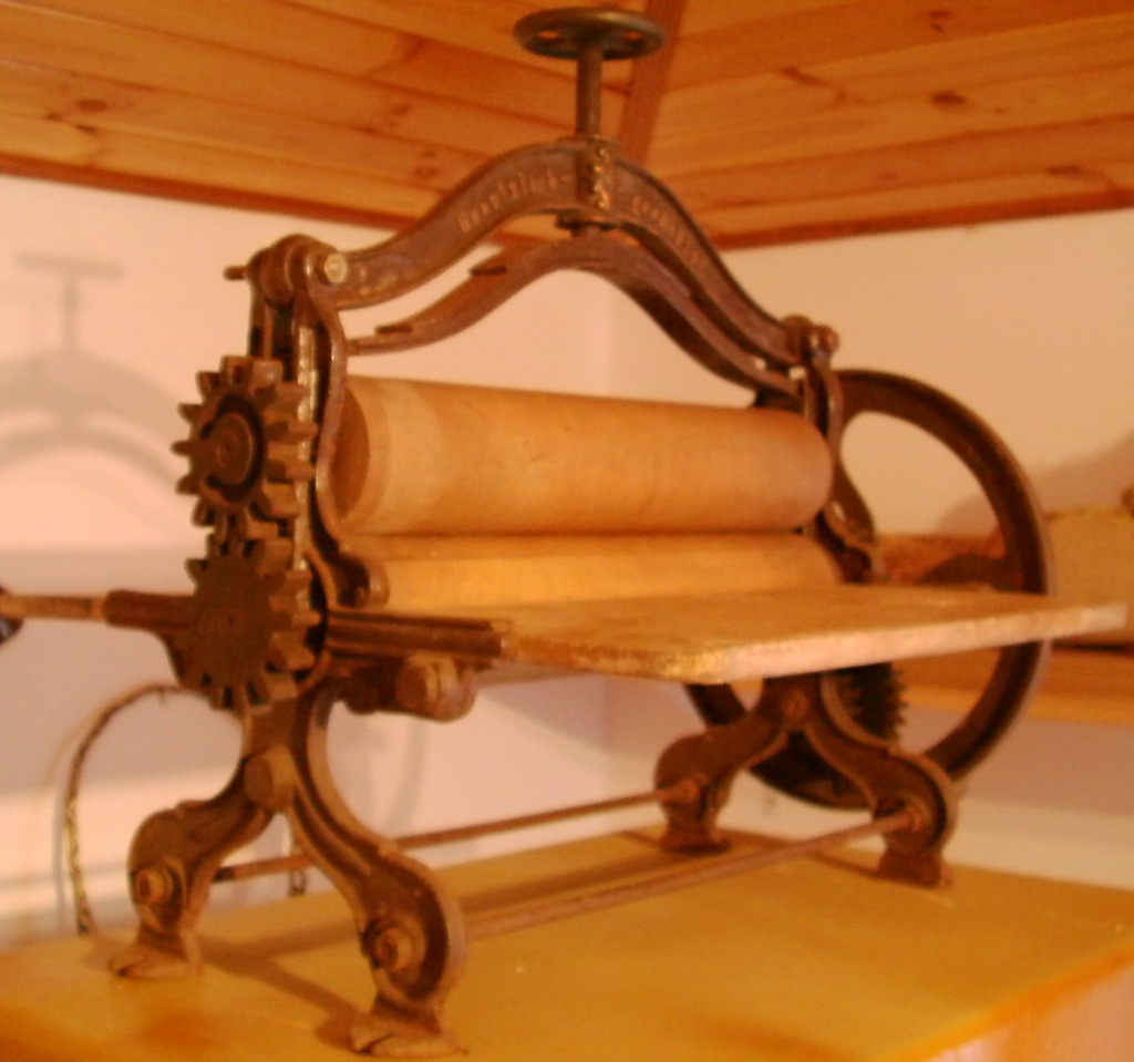 Maglownica stara stary magiel ręczny PRL zabytek | Warszawa ...