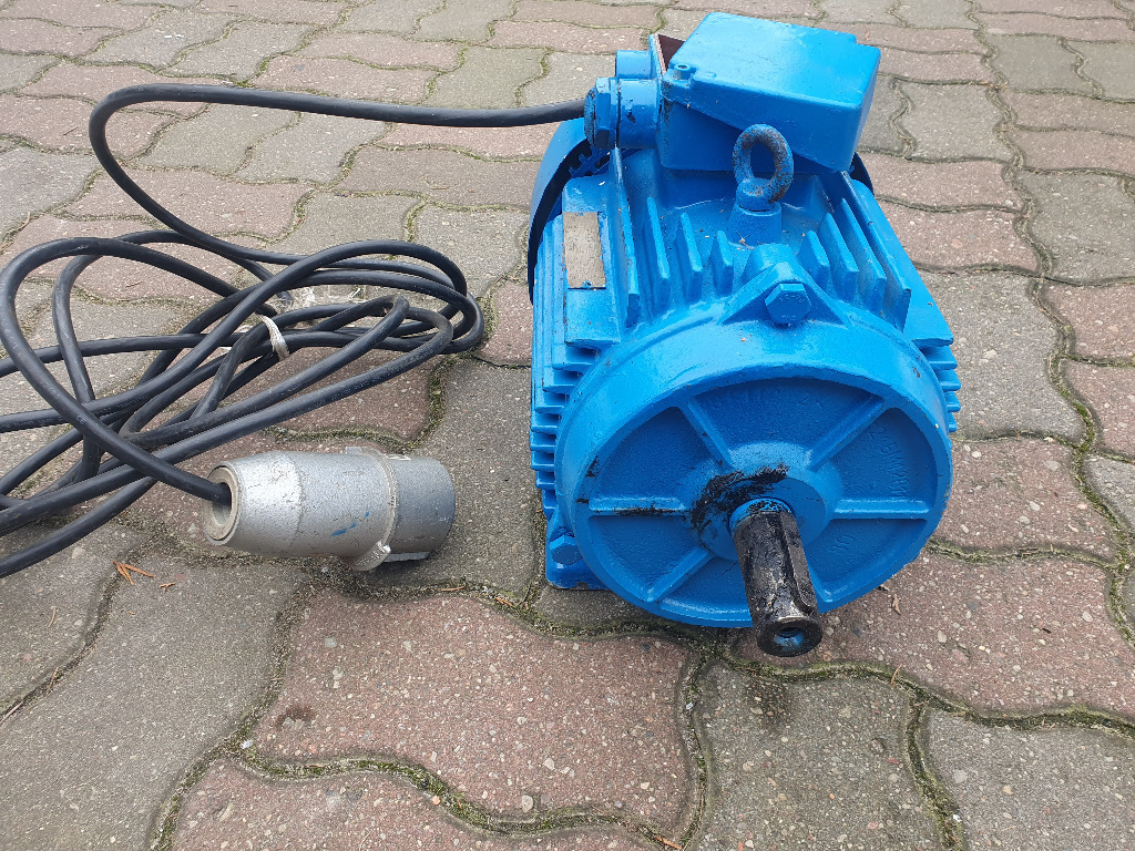 Silnik 4 kW, 2900 obr/min, stan BDB :-) | Unisław | Kup teraz na ...