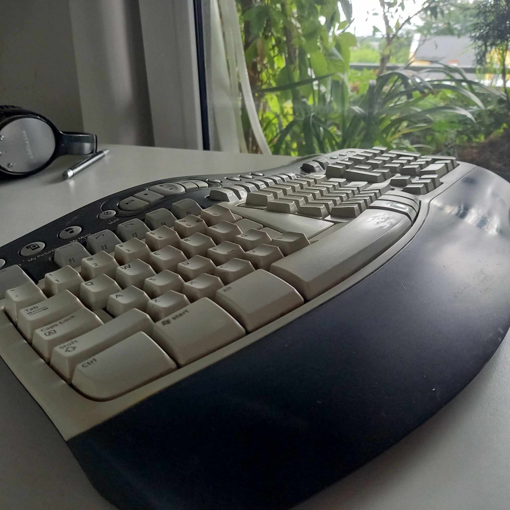 Microsoft Natural Keyboard - Niska cena na Allegro.pl
