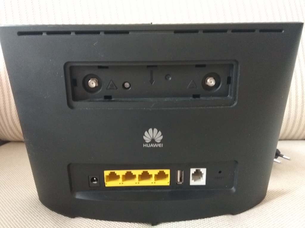 Huawei B525 router LTE z AGREGACJĄ pasm | Józefosław | Licytacja na ...