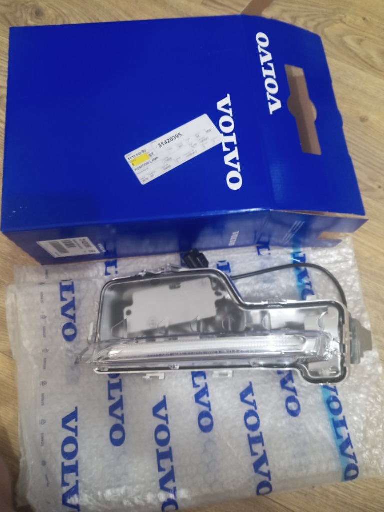 Volvo v60 lift LED lewy nowy 31420395 | Poznań | Ogłoszenie na Allegro ...