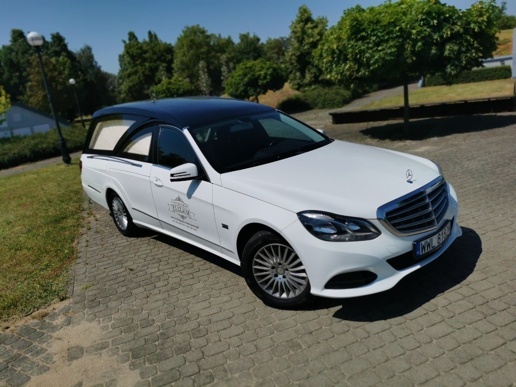 mercedes w212 karawan pogrzebowy piekny stan unika | Warszawa ...