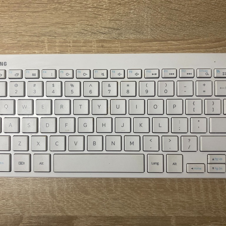 Klawiatura Samsung Bluetooth EJ-BT230 Bezprzewodow | Toruń | Kup teraz ... Klawiatura Samsung Bluetooth EJ-BT230 Bezprzewodow | Toruń | Kup teraz ...