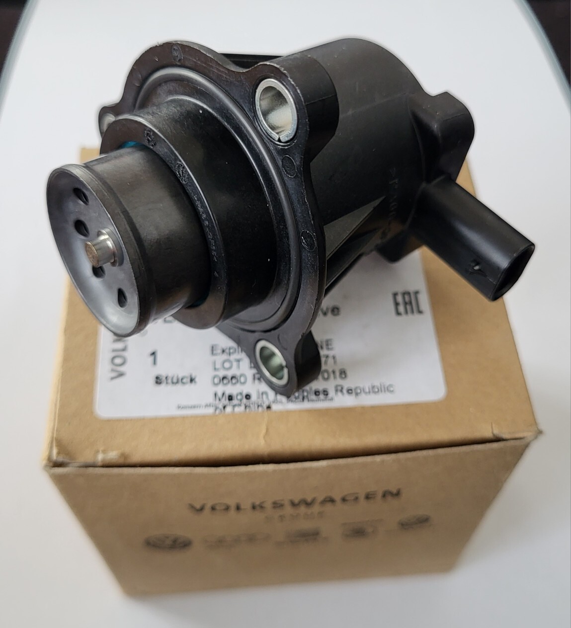 06M145710F zawor zwrotny powietrza Audi Porsche | Płock | Kup teraz na ...