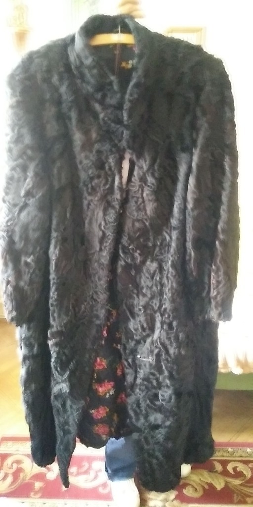 Futro z karakuły łapki czarne-damskie | Świdnica | Ogłoszenie na ...