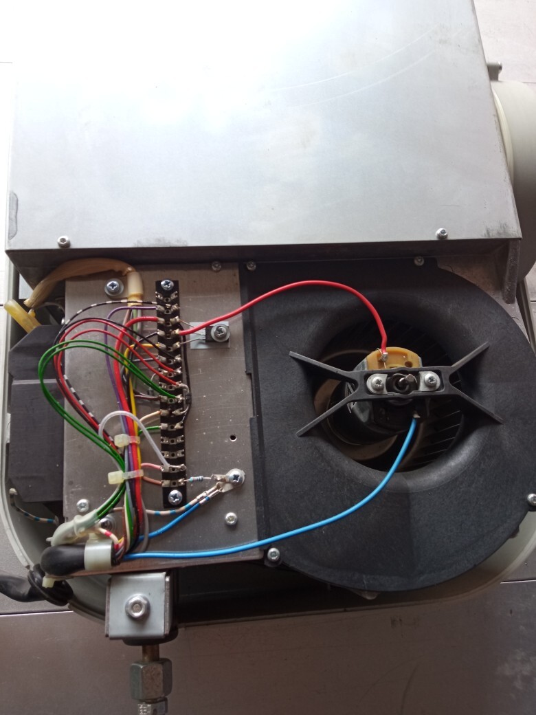 Truma Trumatic E 4000 piec gazowy kamper | Chrzanów | Kup teraz na ...