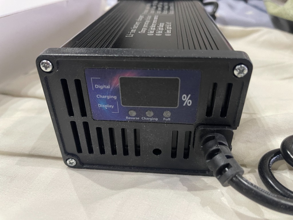 Ładowarka li ion ebike 20S 72V 84V 8A | kotki | Kup teraz na Allegro Lokalnie