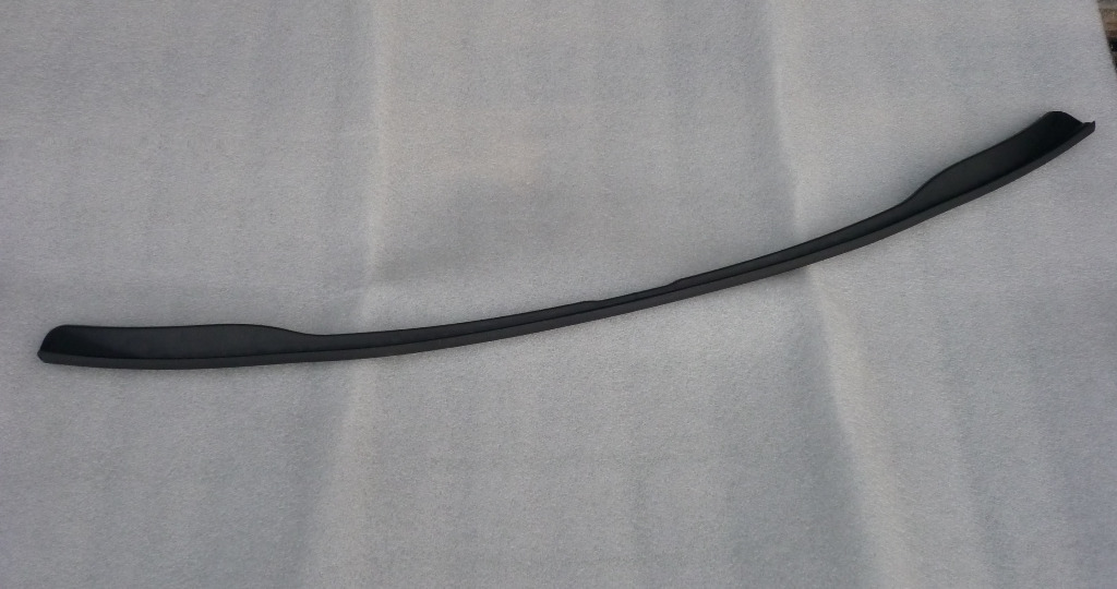 PORSCHE CAYENNE 9Y0 18- USZCZELKA MASKI 9Y0823727A | Poznań | Kup teraz ...