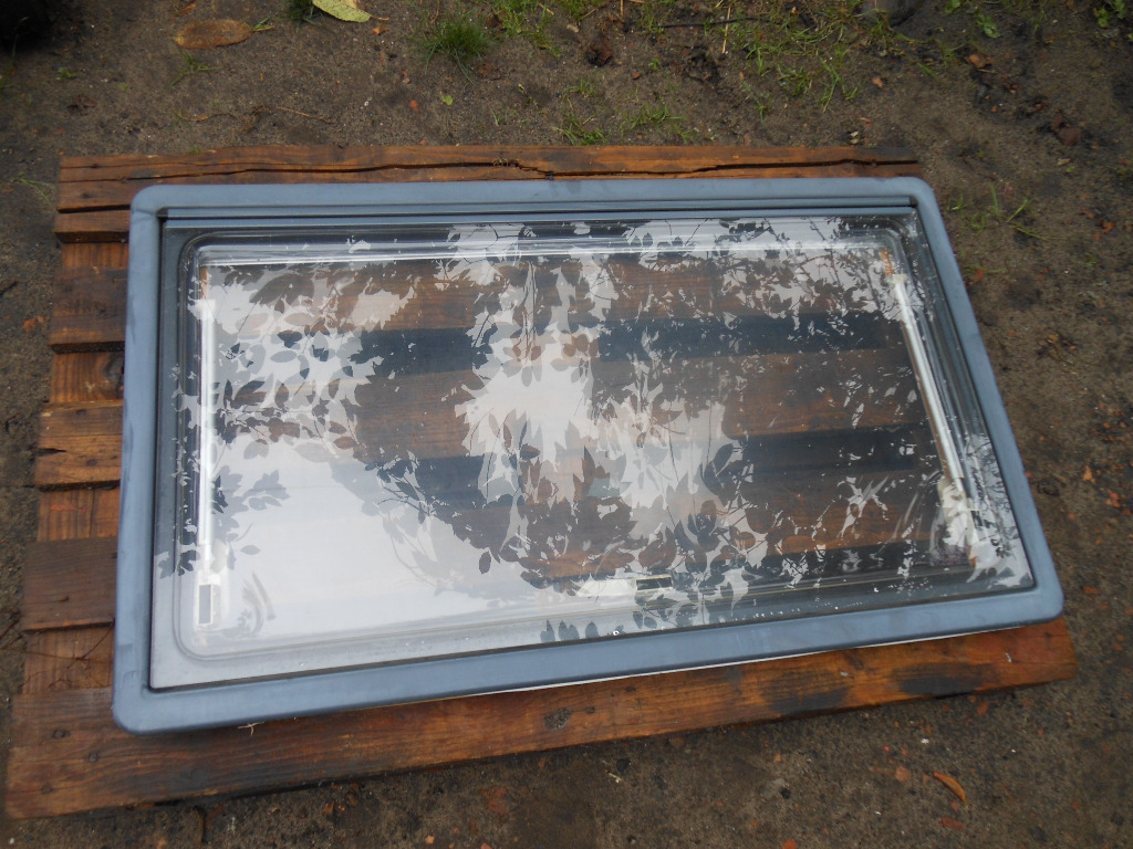 Okno boczne ramowe Seitz 63 x 105 + roleta prpa kempiongowa | Toruń ...