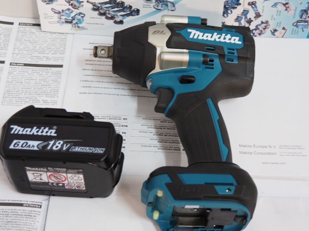 MAKITA DTW 700 klucz udarowy 1/2 moc 1000Nm 18v 6a | Nowa Wola ...