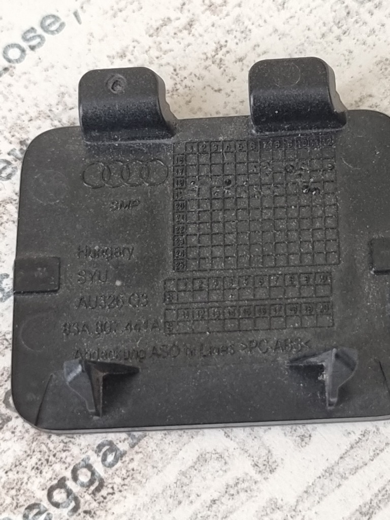 Zaślepka haka zderzaka tył Audi Q3 83A.807.441A | Warszawa | Kup teraz ...