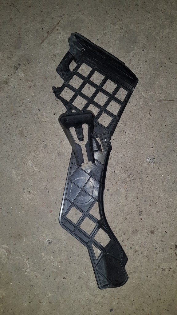 Kercedes CLA Mocowanie zderzaka ślizg A1178850700 | Grodzisk Mazowiecki ...