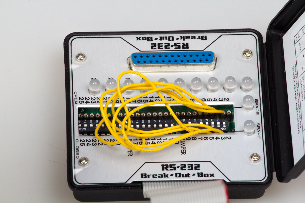 CablesOnline TS-BOB Pocket-Sized RS-232 Serial Break Out Box By ...