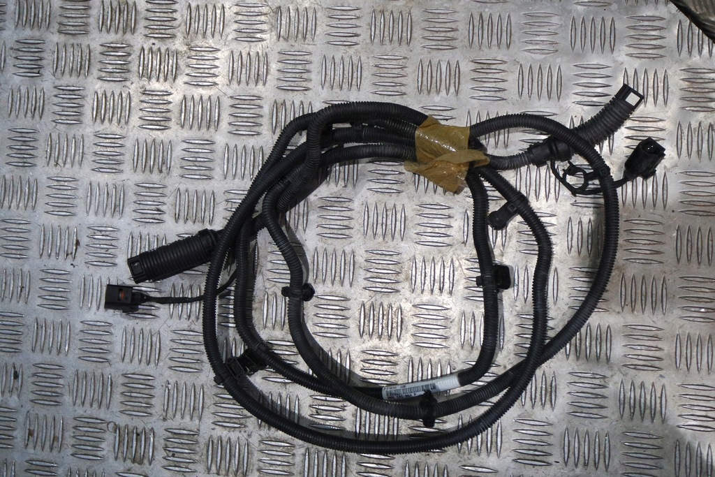 PRZEWOD ADBLUE PORSCHE MACAN 8R0131984P - 10118456159 - oficjalne ...