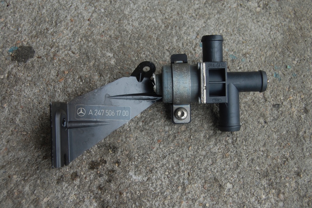 MERCEDES W118 W205 ZAWÓR NAGRZEWNICY A0005062864 - 14311877680 ...