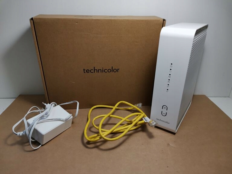 ROUTER PRZEWODOWY TECHNICOLOR CGA2121 - 10962744952 - oficjalne ...