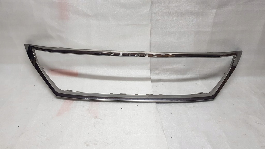 GRIL ATRAPA RAMKA CHROM PEUGEOT 5008 9811016977 - 10931330006 ...