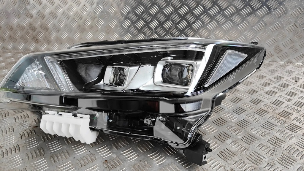 Nissan Leaf II ZE1 2017-2024 Lampa przód przednia lewa Full LED NOWA EU - 15131146963 ...