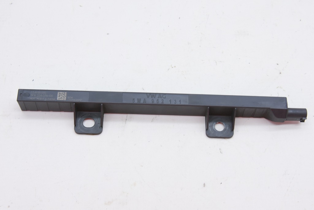 SKODA OCTAVIA IV WZMACNIACZ ANTENA - 15215564134 - oficjalne archiwum ...