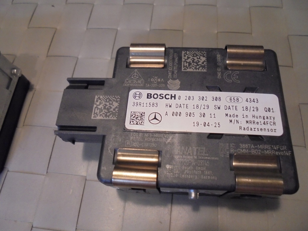 CZUJNIK RADAR SENSOR MERCEDES A 0009053011 - 8439067682 - oficjalne ...