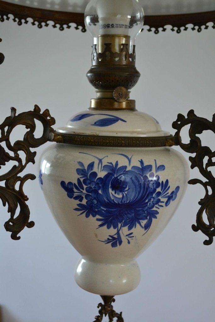 STARA LAMPA NAFTOWA PRZEROBIONA NA ELEKTRYCZNĄ - 7543024085 - oficjalne archiwum Allegro