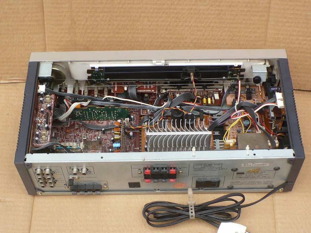 AMPLITUNER SANSUI R-303 - 11464708987 - oficjalne archiwum Allegro