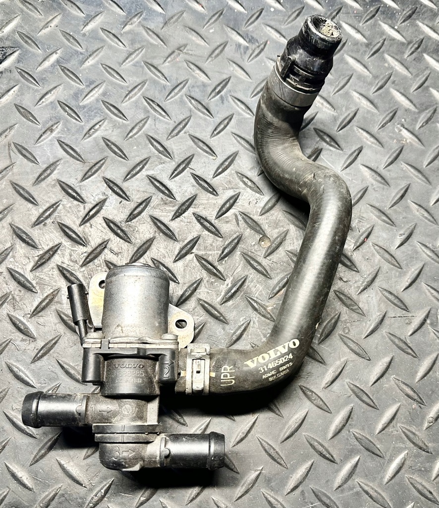Volvo XC60 II XC90 V90 S90 2.0 pompka obiegu wody zawór przewód rura ...