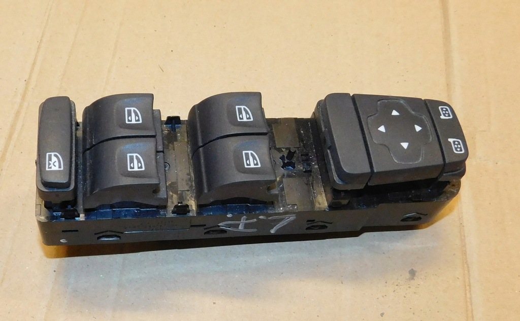 Megane IV 2016r PRZEŁĄCZNIK PANEL SZYB 254015253R - 11976006531 ...