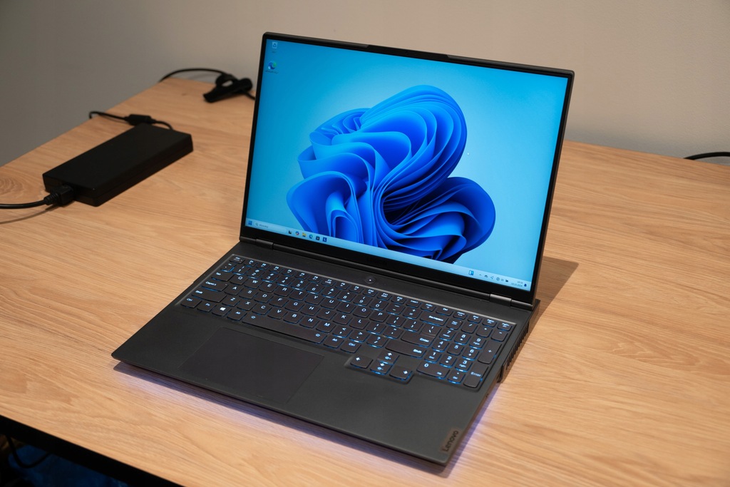 Lenovo Legion 7 16ACHg6 16 " AMD 5800H 64 GB / 2000 GB RTX 3070 ...