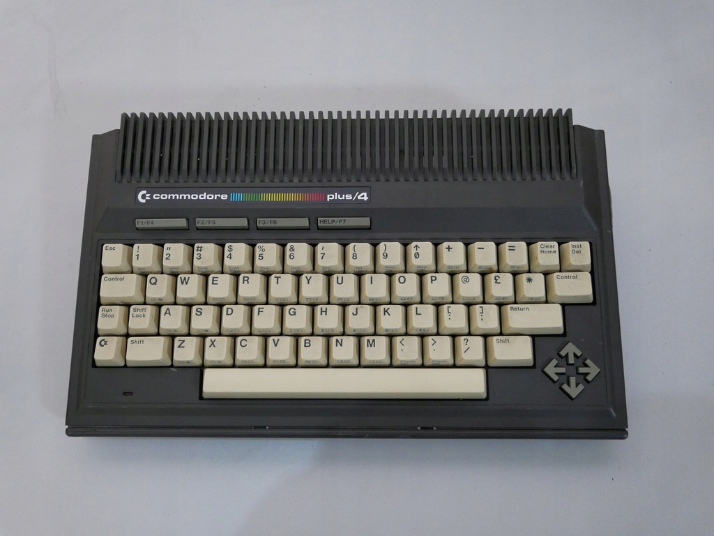 Commodore Plus/4 - 12677910067 - oficjalne archiwum Allegro
