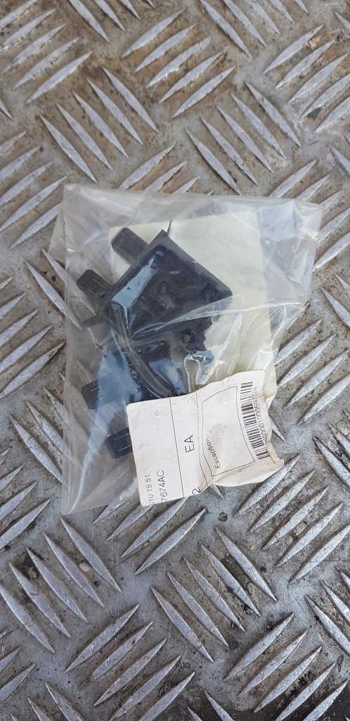 CHRYSLER PACIFICA ŚLIZG MOCOWANIE REFLEKTORA - 13082150614 - oficjalne ...