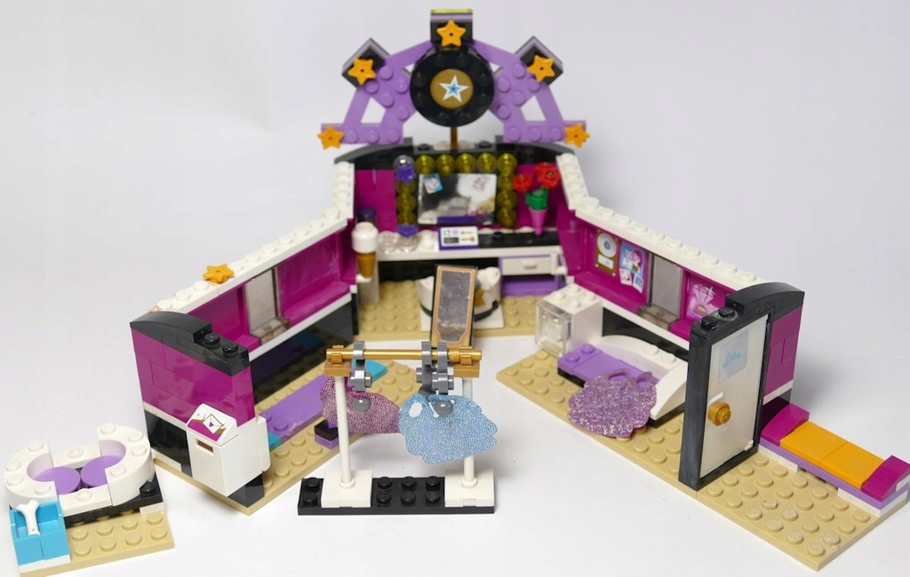 LEGO FRIENDS 41104 GARDEROBA GWIAZDY POP - 11037370283 - oficjalne ...