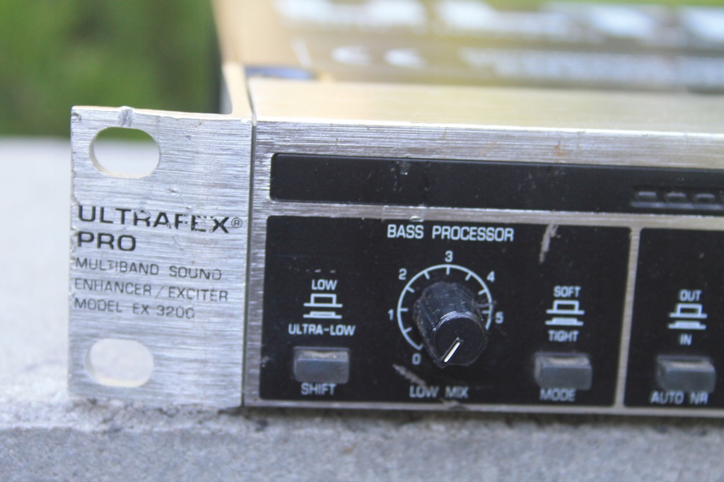 BEHRINGER ULTRAFEX PRO EX 3200 - 14360092914 - oficjalne archiwum Allegro