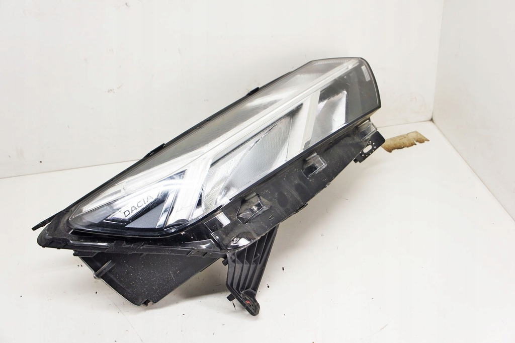 LY005 Dacia Sandero III Lampa Reflekto Prawy Przód - 12826088548 ...