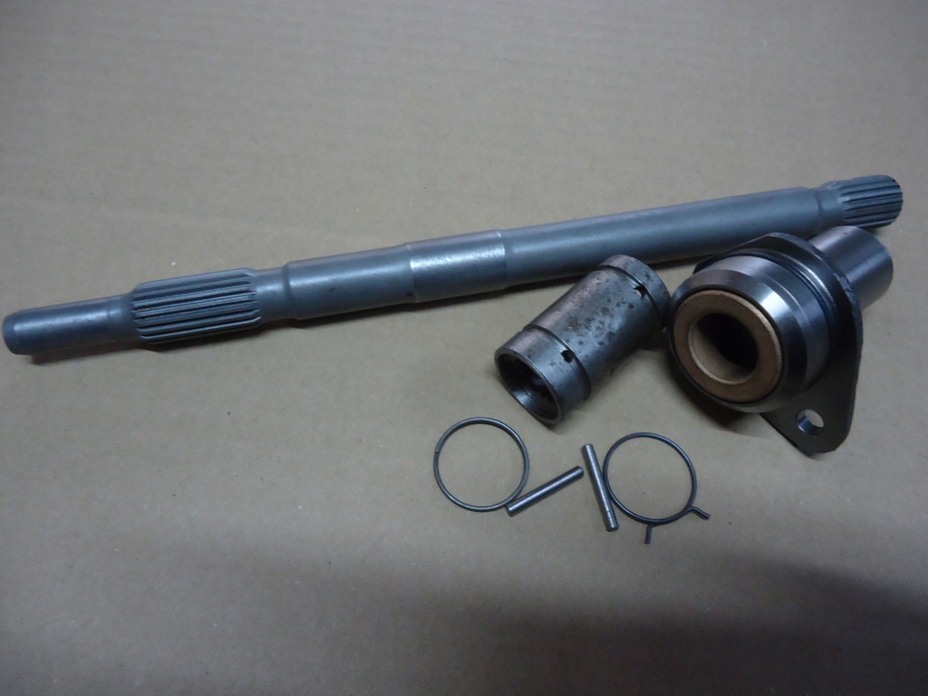 WAŁEK SPRZĘGŁA FIAT 126p TULEJA WSPORNIK - 13060197430 - oficjalne ...