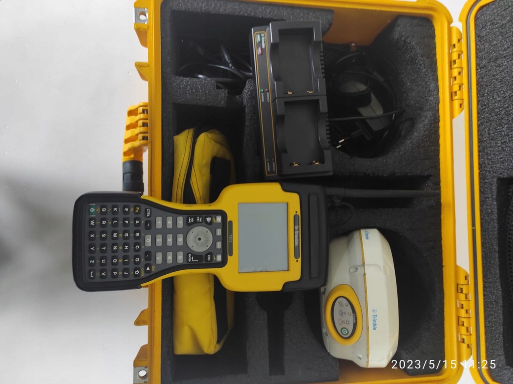 Trimble R4 GPS/RTK GNSS +TSC2 - 13718939978 - oficjalne archiwum Allegro